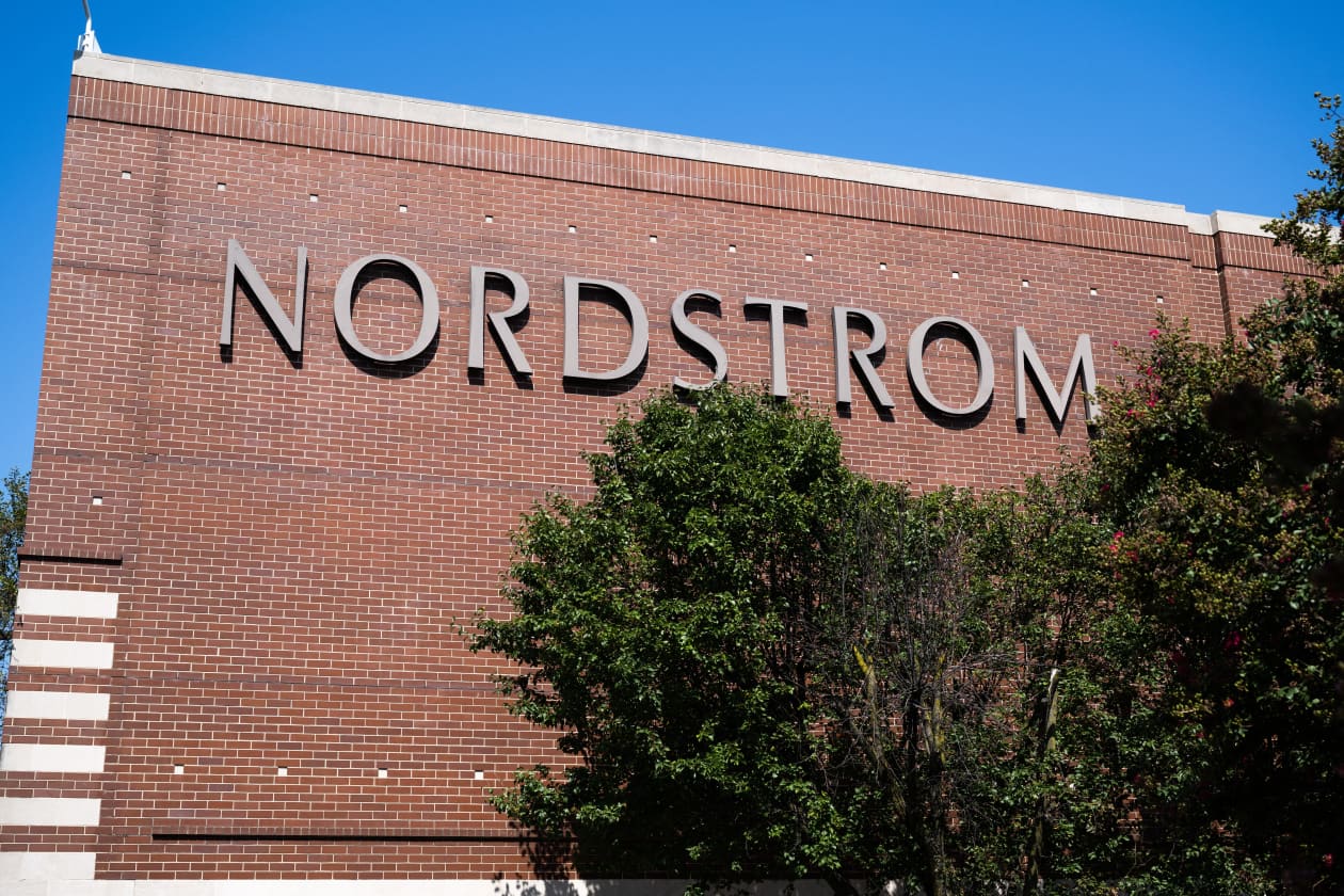 Nordstrom’s outlook is a little more upbeat. But it warns of a ...