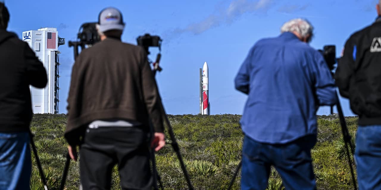 Boeing and Lockheed’s ULA set to launch first Vulcan rocket, sending private lander to the moon ...