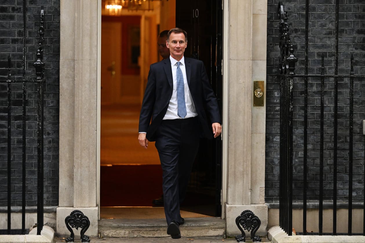 New U.K. Treasury chief Jeremy Hunt delays personal income tax cut ...