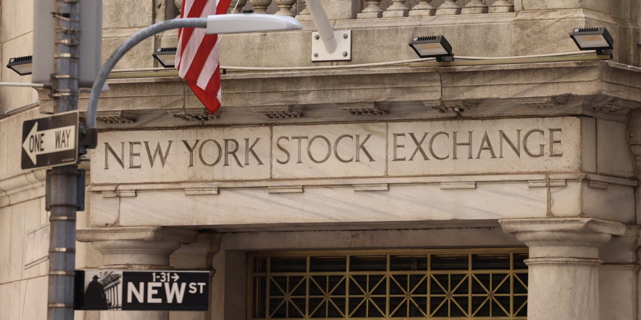 Stock Market Today: Dow ends up nearly 500 points as equities bounce ...
