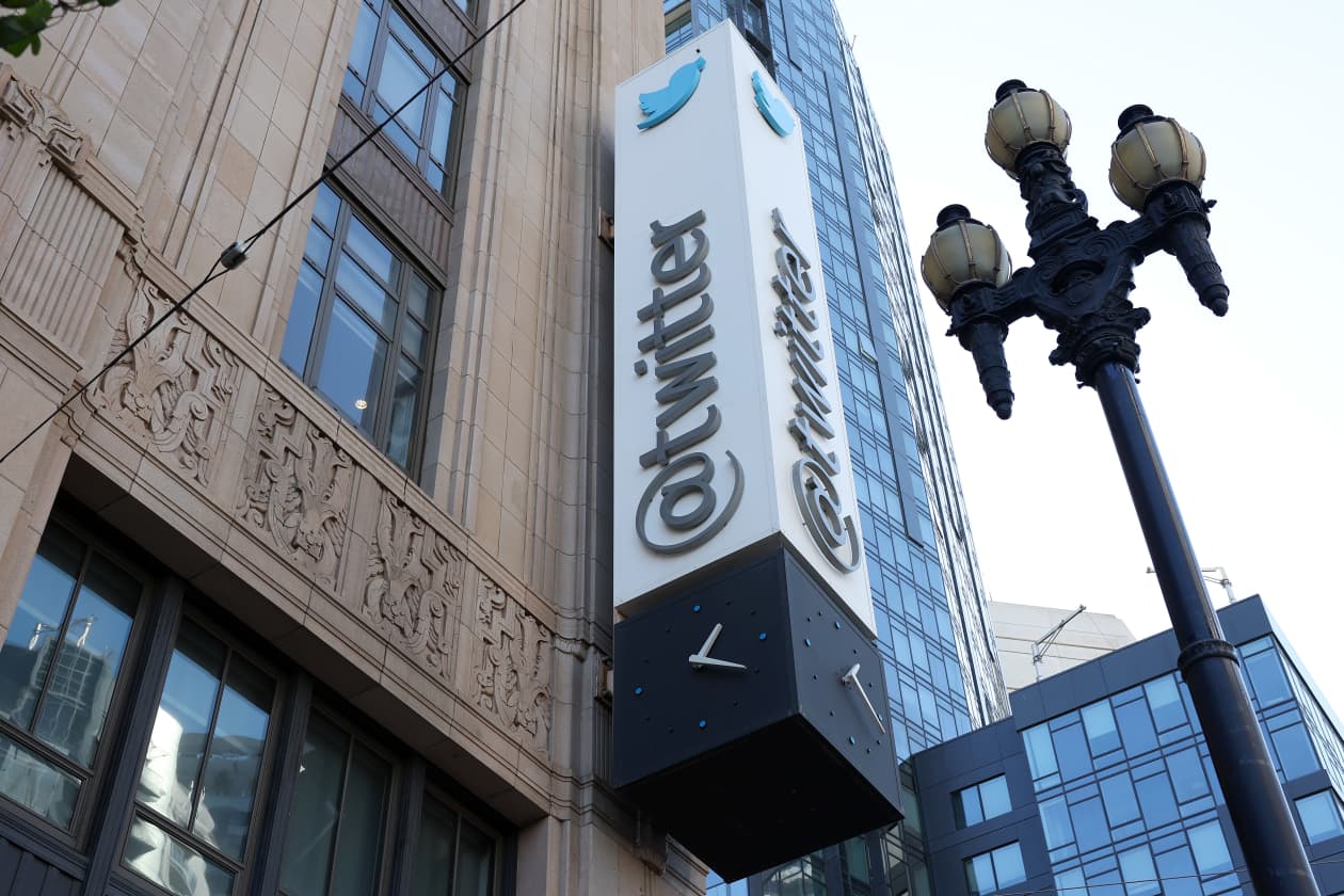 Elon Musk reportedly tells Twitter staff he won’t cut 75% of workforce ...