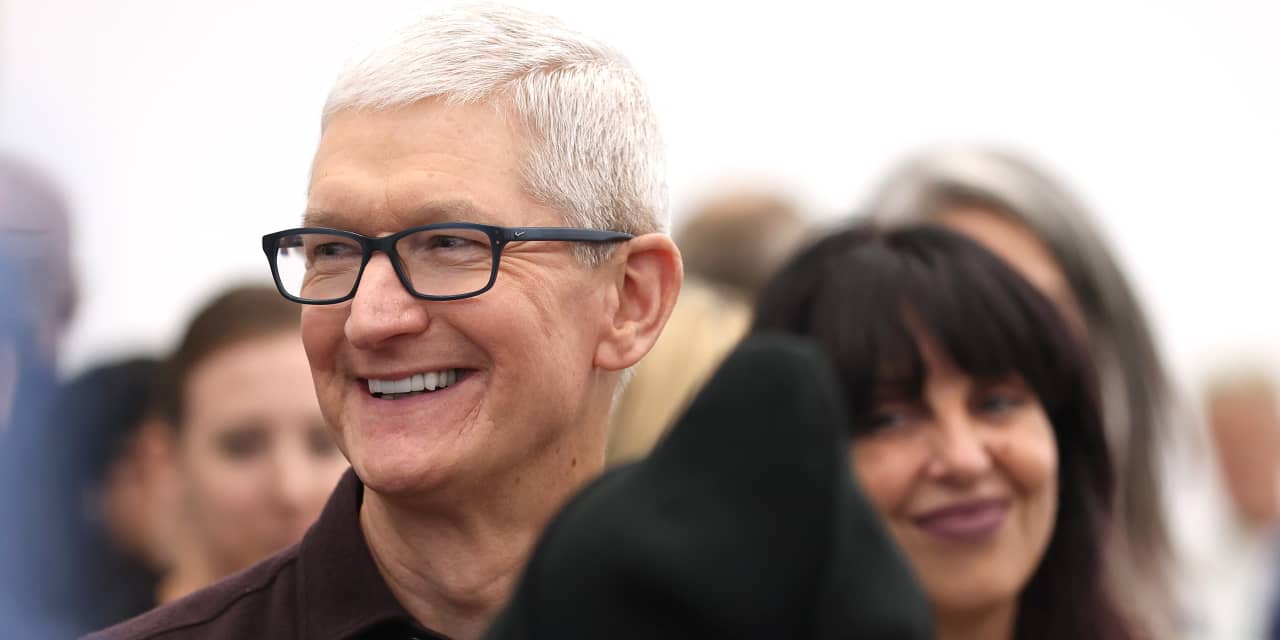 Tim Cook has been an excellent leader for Apple — these numbers prove ...
