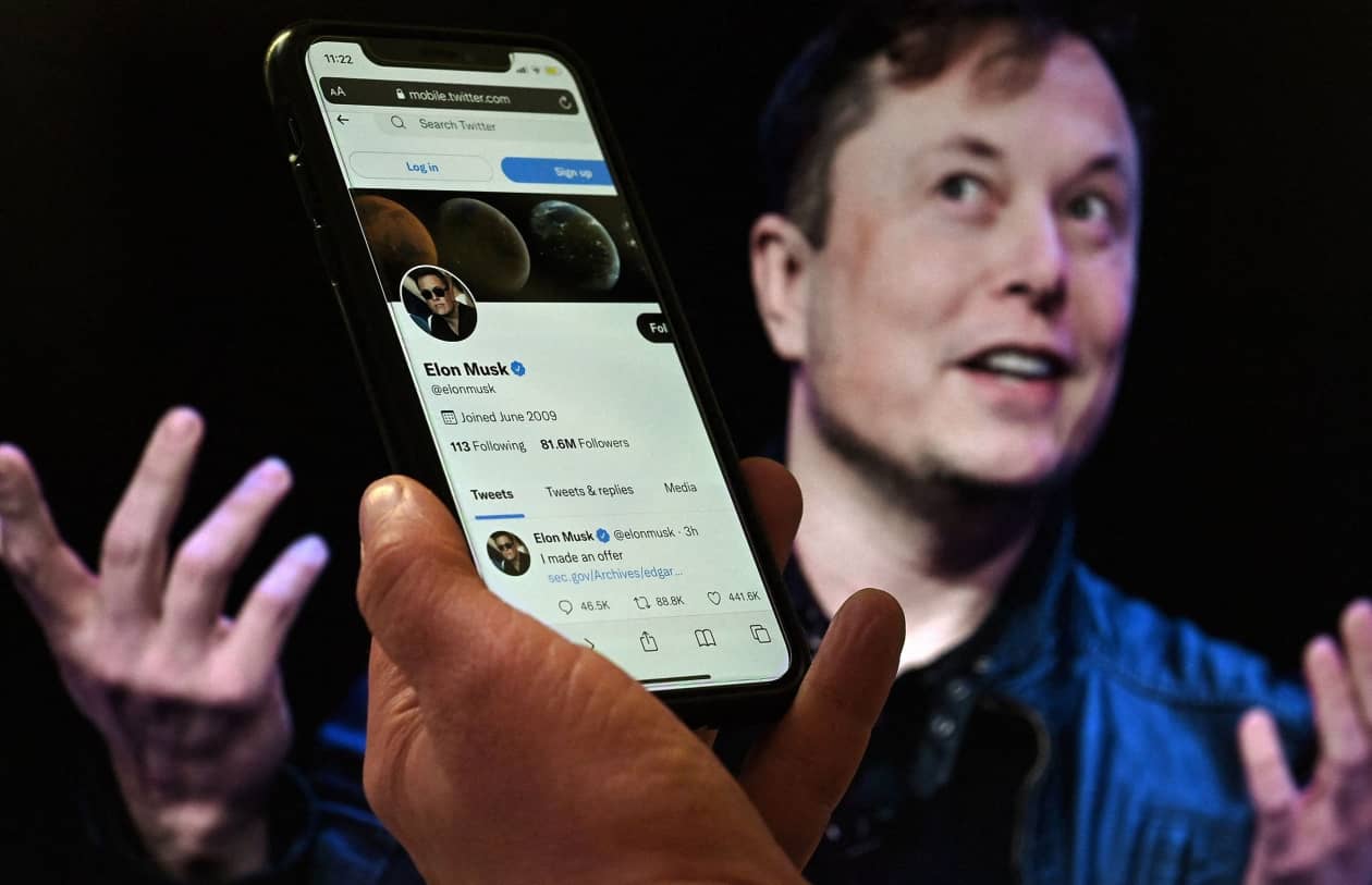 Activist Groups Urge Advertisers To Pause Twitter Buys After Elon Musk