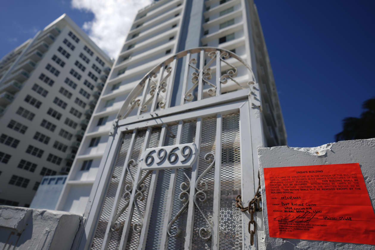 A Miami Beach condo building is evacuated near the site of last year’s ...