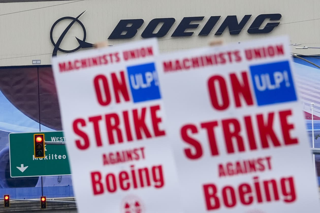 Boeing makes ‘best and final offer’ to striking workers, but union says ...