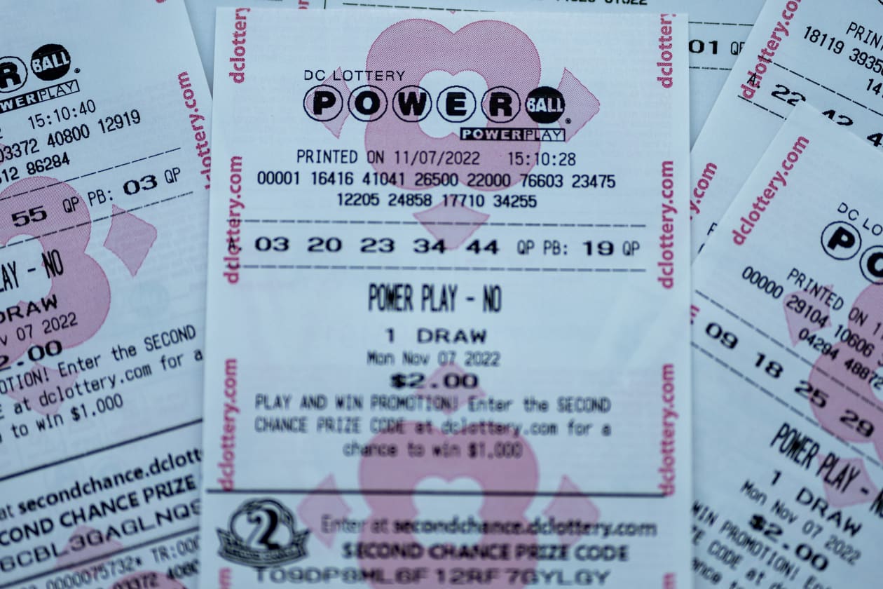 The Powerball drawing was delayed — but players were still rolling in ...