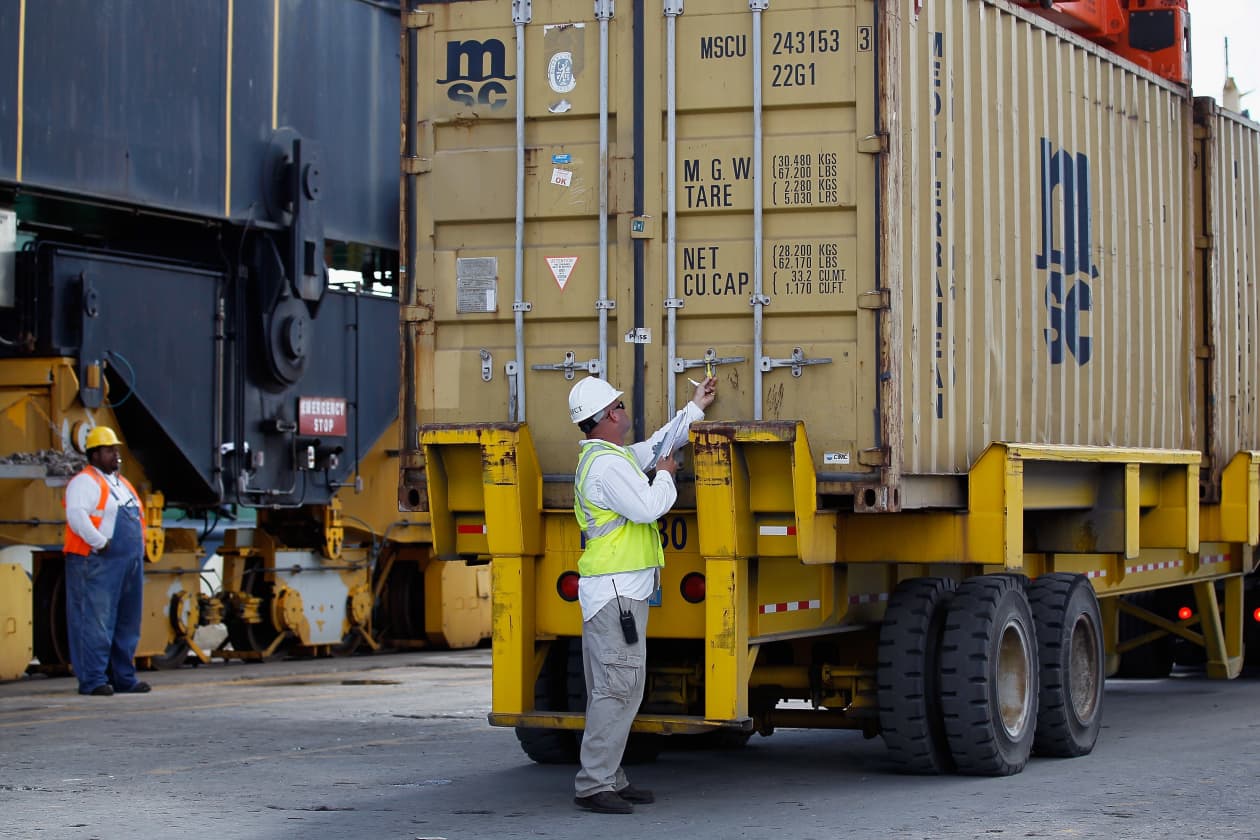 U.S. trade deficit in goods hits record high just before Trump took ...