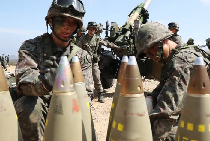 U.S. acquiring South Korea–made howitzer ammunition for use by Ukraine ...