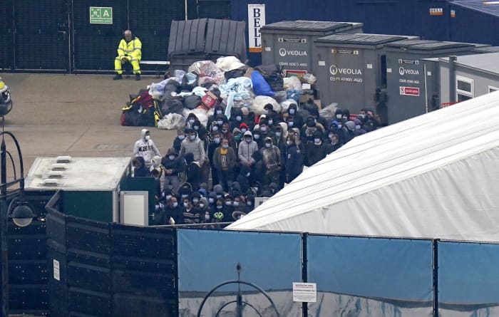 France and U.K. sign policing agreement to curb English Channel ...