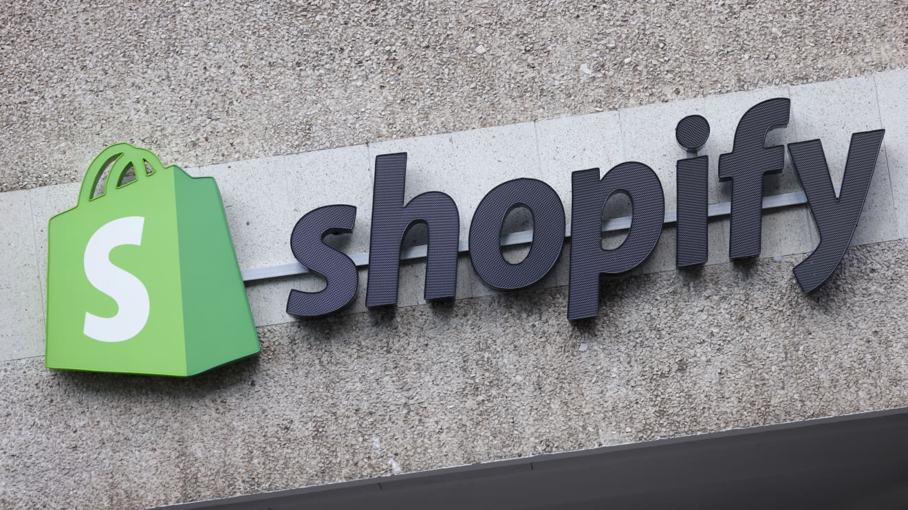 Shopify stock looks 'relatively expensive' after strong rally, analyst ...