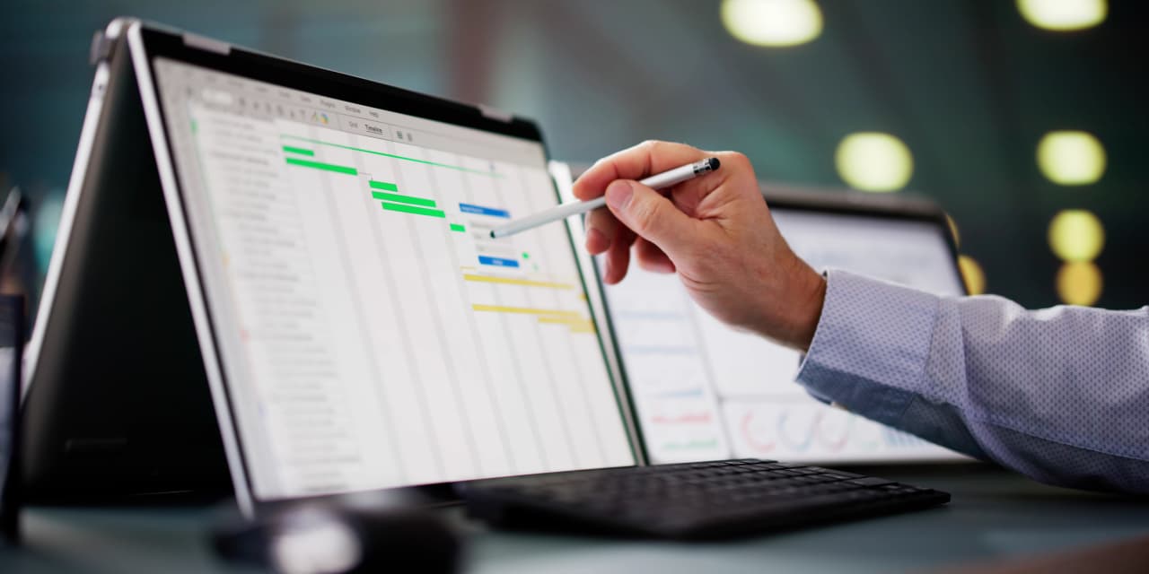 Software stocks fall for an eighth straight day, with a sweeping roster ...