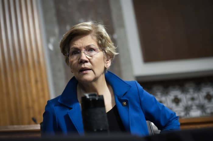 Elizabeth Warren calls on Fed Chief Powell to recuse himself from SVB ...