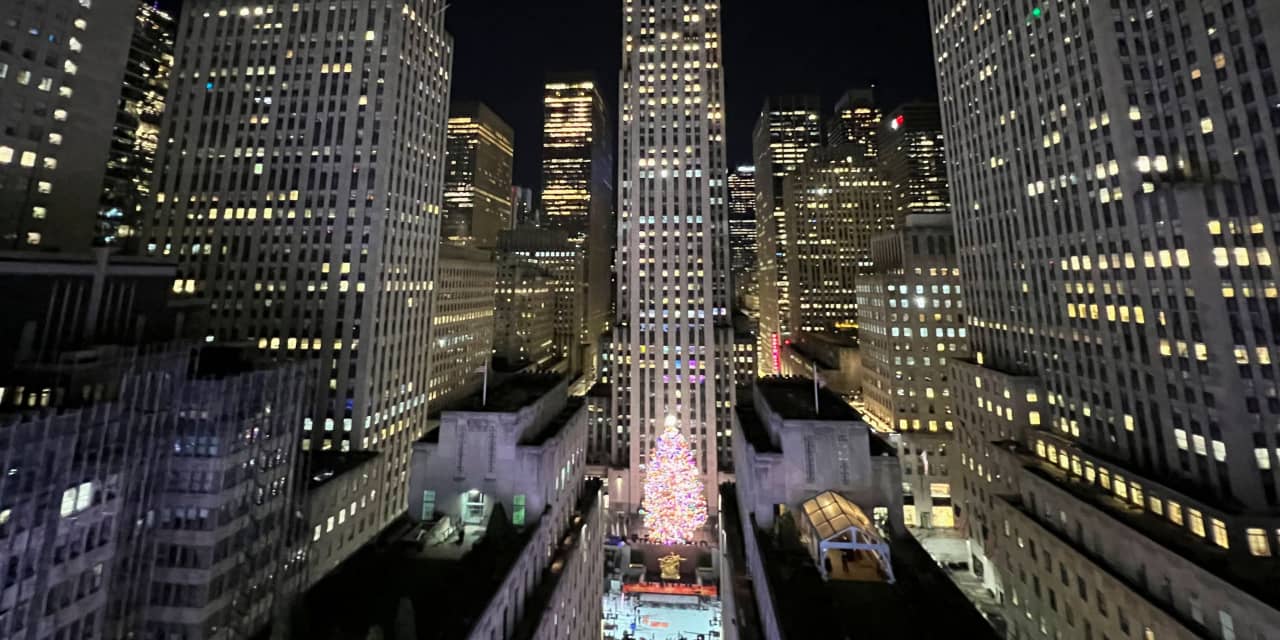 MarketWatch Live: Dow sheds 300 points Friday, stocks book sharp weely ...