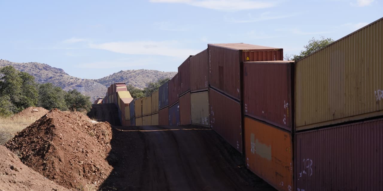 Arizona stacked shipping containers as a makeshift border wall ...