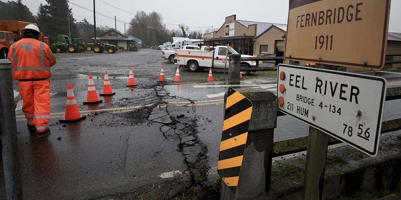 Two people dead, tens of thousands without power after California ... Two people dead, tens of thousands without power after California ...