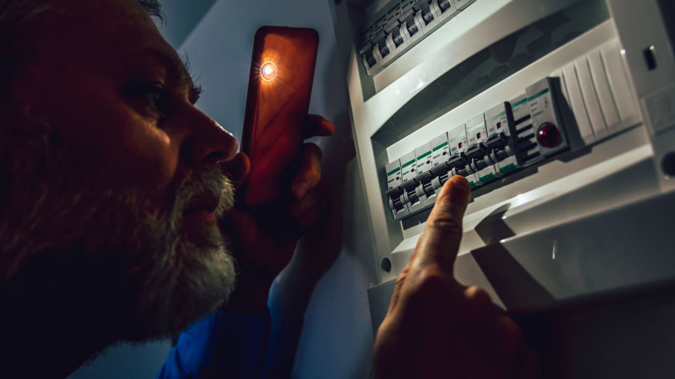 Five tips for staying safe and warm during a power outage - MarketWatch