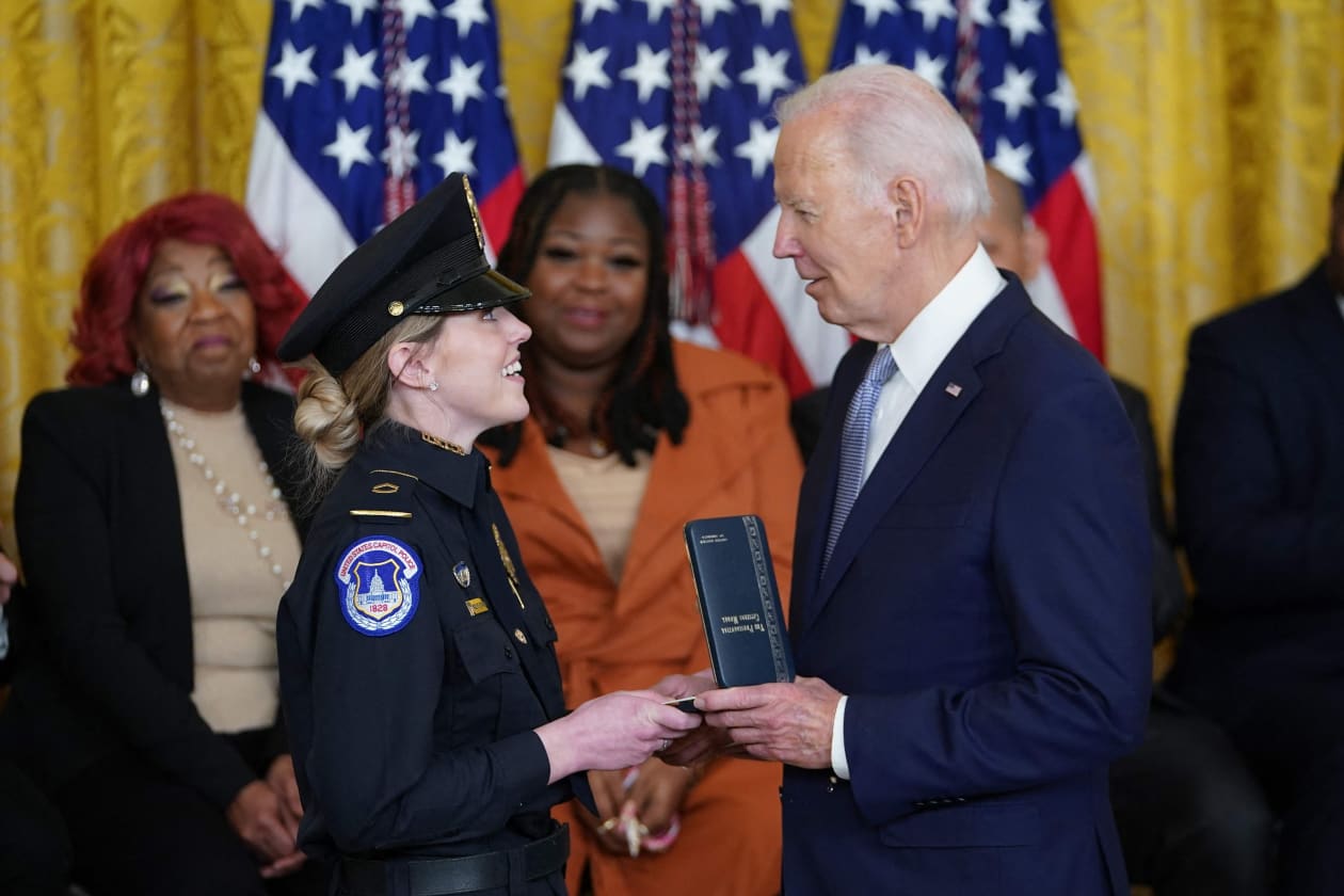 Biden says there’s no place in America for political violence as he honors Jan. 6 ‘heroes ...