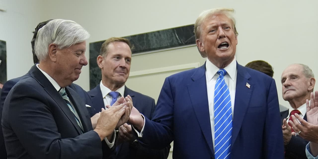 Trump returns to Capitol Hill for first time since Jan. 6 riot ...