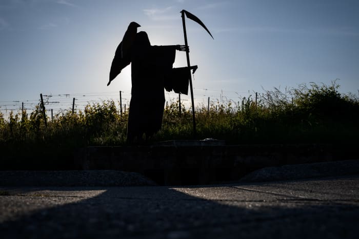 U.S. dollar suffers first 'death cross' since 2020 as rally unravels ...