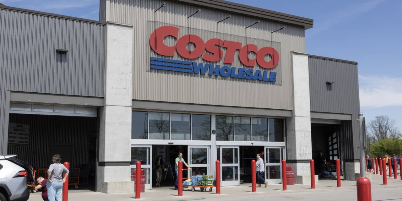 Costco’s stock turns negative for the year as U.S. sales trends ...