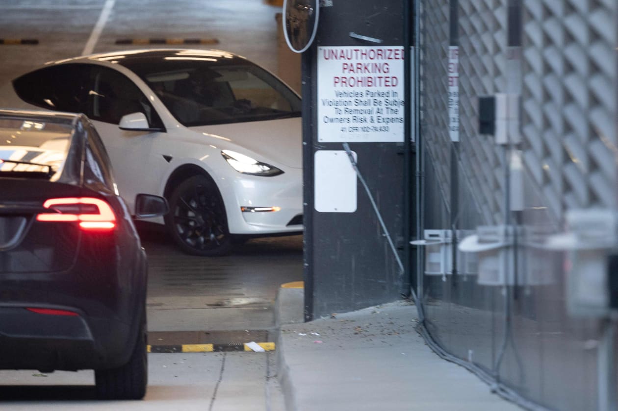 Elon Musk says ‘funding secured’ tweets were a way to ‘do the right ...