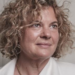 'There is no such thing as old'--this influencer wants to change the ...