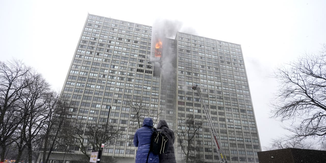 One dead and eight taken to hospitals in Chicago high-rise fire ...