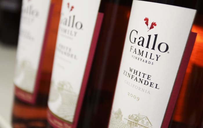Gallo, the biggest U.S. wine company, to lay off 355 in California ...