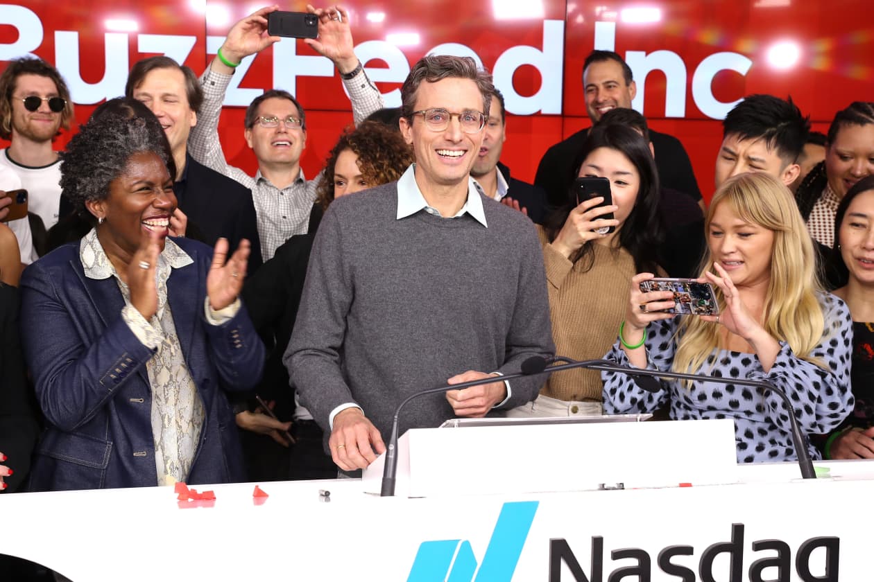 BuzzFeed’s stock soars another 73% as analysts weigh in on AI shift and ...