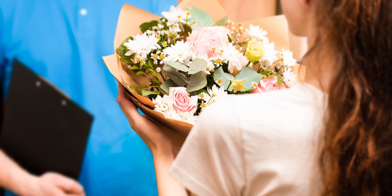 24 roses, delivered, for under $50 — and 4 other Valentine’s Day ...