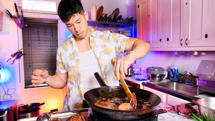 How would a gas stove ban affect wok cooking and the Asian American community? - MarketWatch