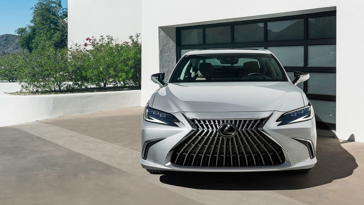 The luxurious, reliable 2023 Lexus ES is all about responsible ...
