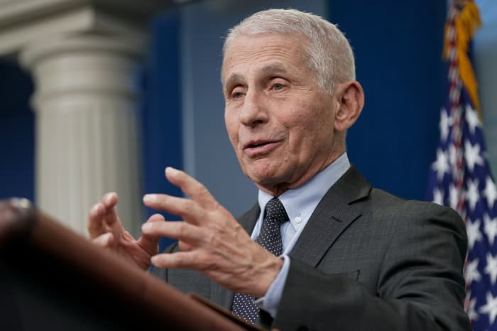 ‘Swimming in the dark’: Dr. Fauci reflects on COVID-19 response ...
