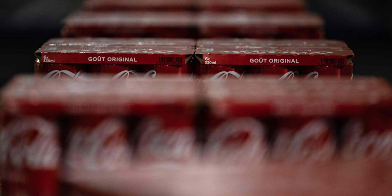 Coca-Cola’s stock falls even after company beats revenue projections ...