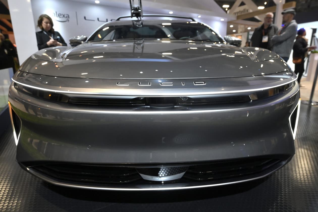 Lucid’s stock rises after EV maker keeps 2023 production guidance ...