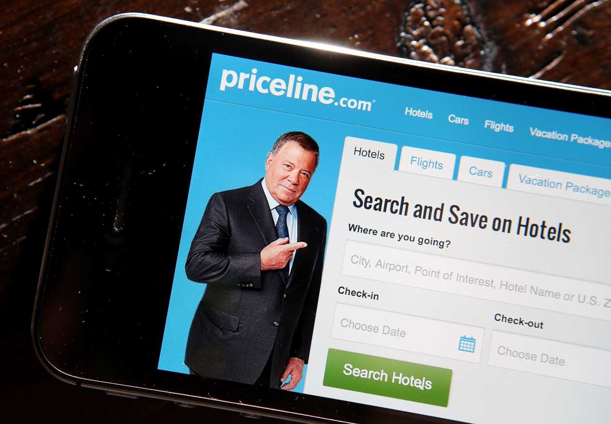 This online travel giant sees holiday travel perking up - MarketWatch