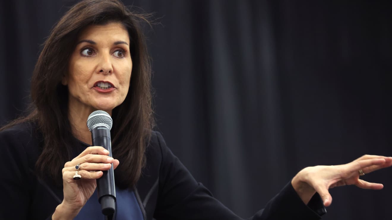 Republican presidential hopefuls blast response to banking crisis: ‘Biden is pretending this isn ...