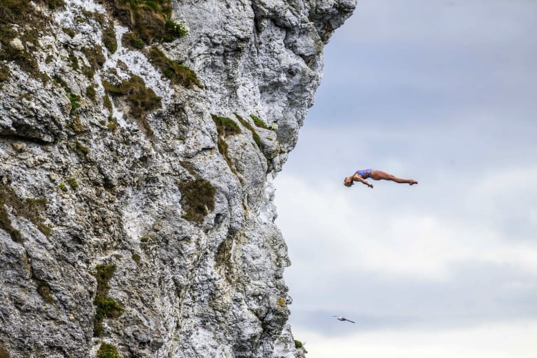 Report shows jobs market 'slowing, but not falling off a cliff,' says ...