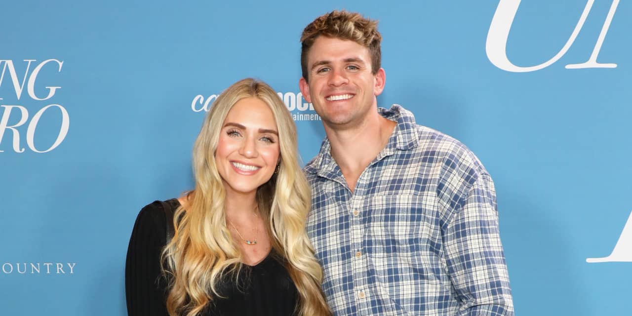 TikTok stars Savannah and Cole LaBrant list Nashville home for $5.4 ...