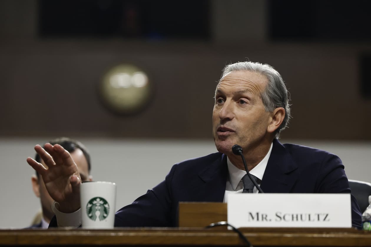 Howard Schultz tells Bernie Sanders that Starbucks ‘doesn’t need a ... Howard Schultz tells Bernie Sanders that Starbucks ‘doesn’t need a ...