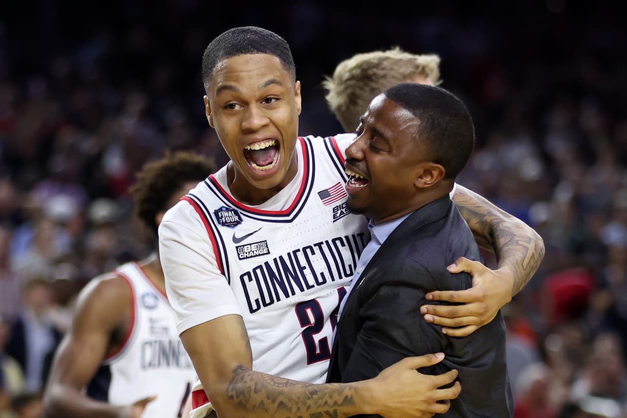 UConn smothers San Diego State to win men’s national championship, 76 ...