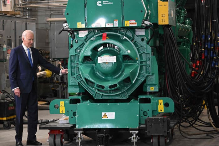 U.S. factory orders fall 0.7% in February, the third drop in last four ...