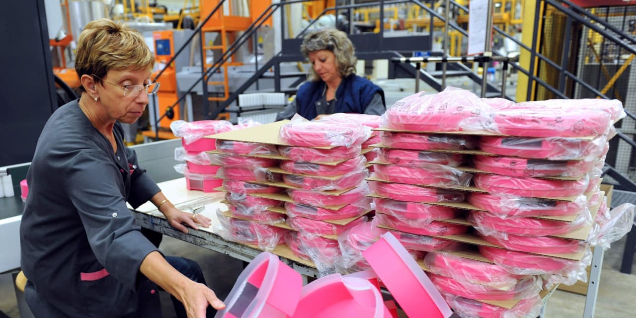 Tupperware’s stock pulls back after record rally exhibits meme-like ...