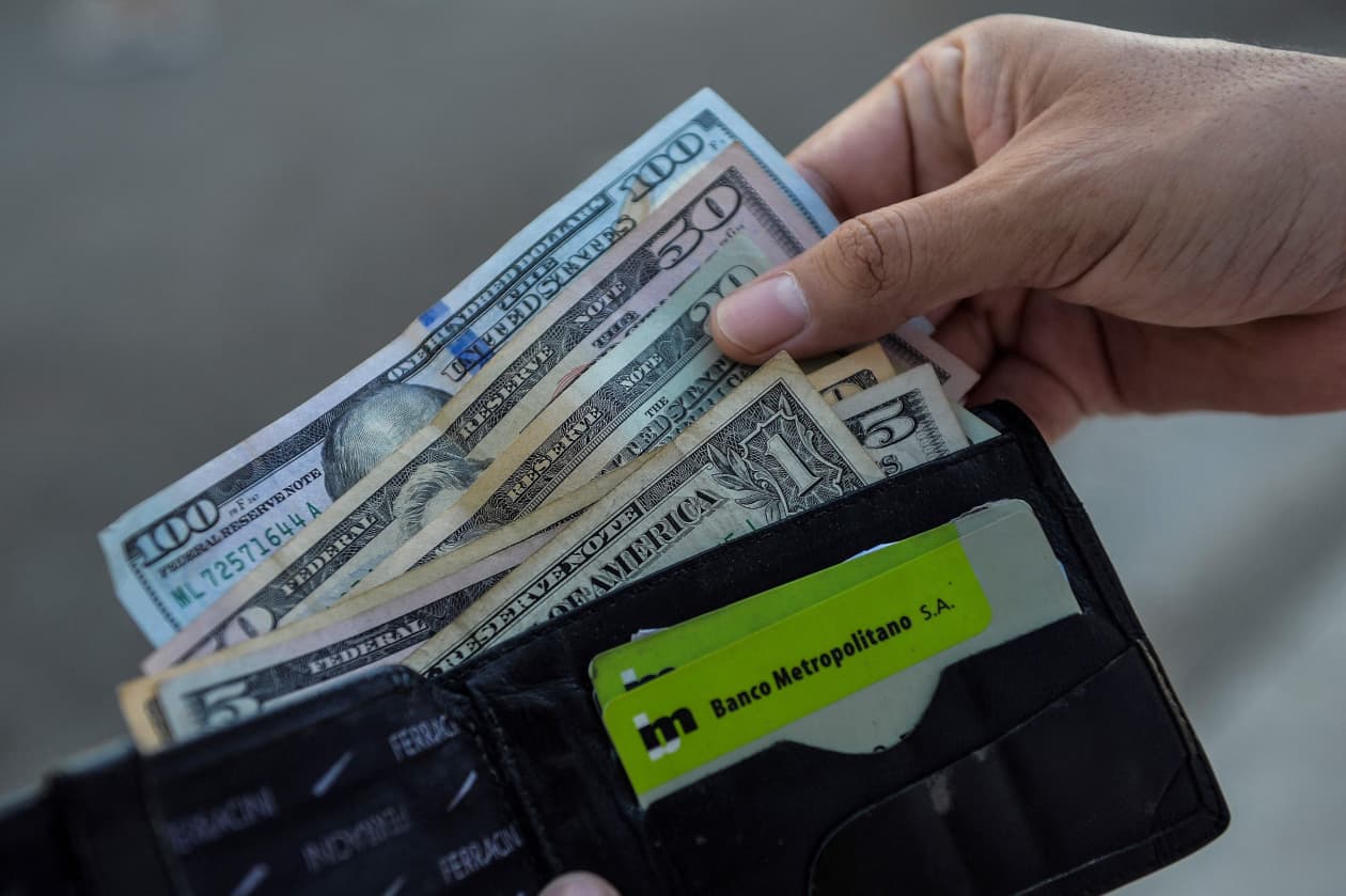 State Street’s stock drops on earnings miss tied to lower fee revenue ...