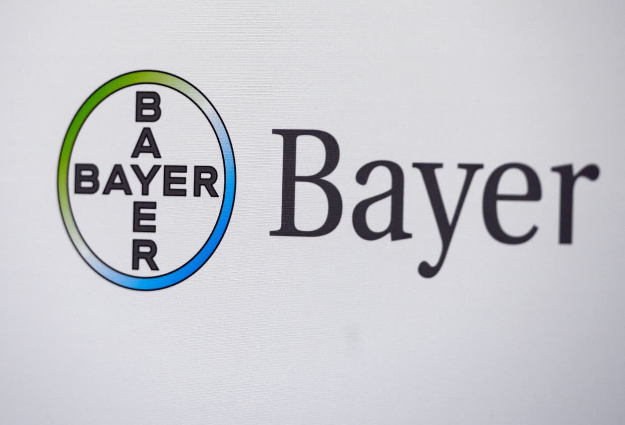 Bayer’s stock slumps after warning on crop-sciences unit - MarketWatch