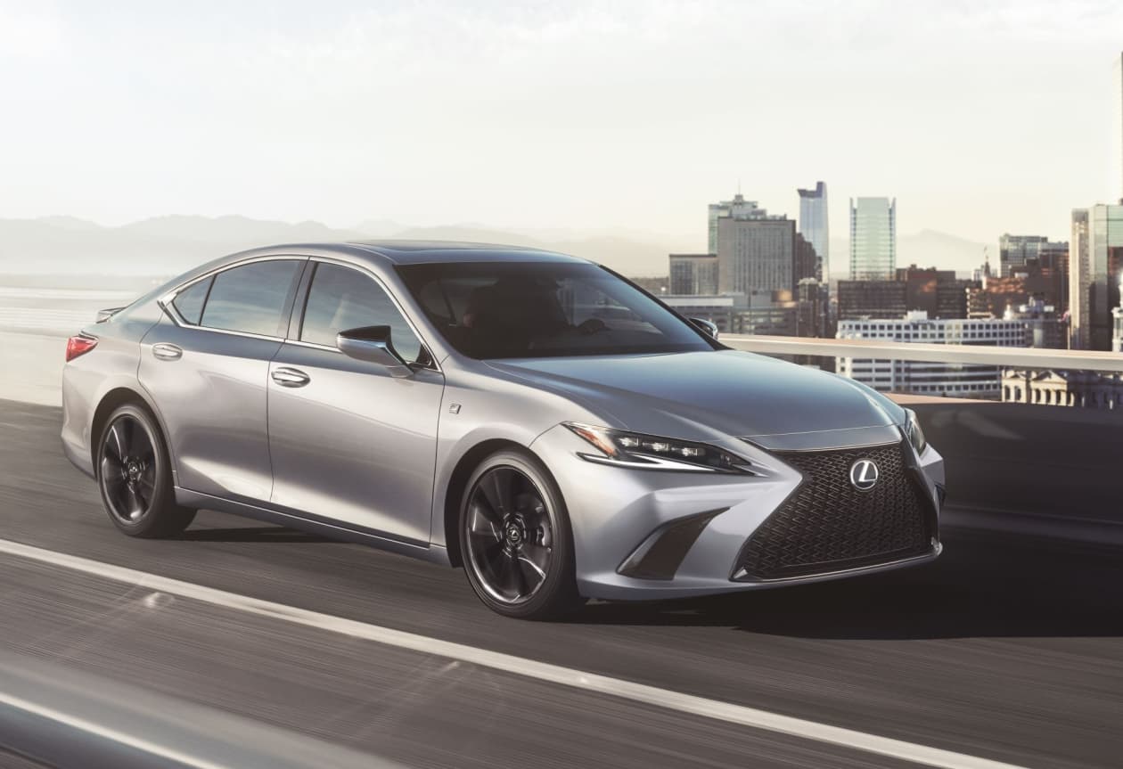 The 2025 Lexus ES is an attractively-priced, reliable and smooth luxury ...