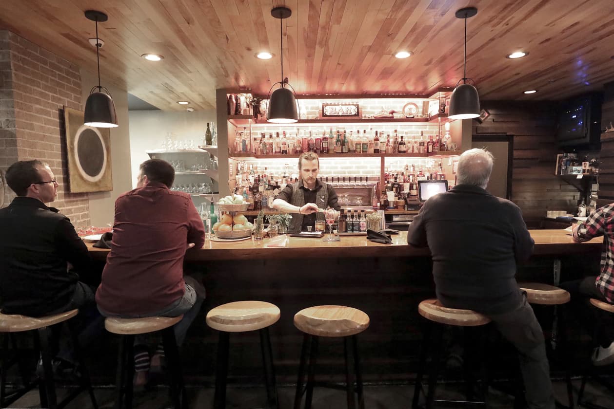 This hasn’t happened to restaurant spending since the pandemic ...