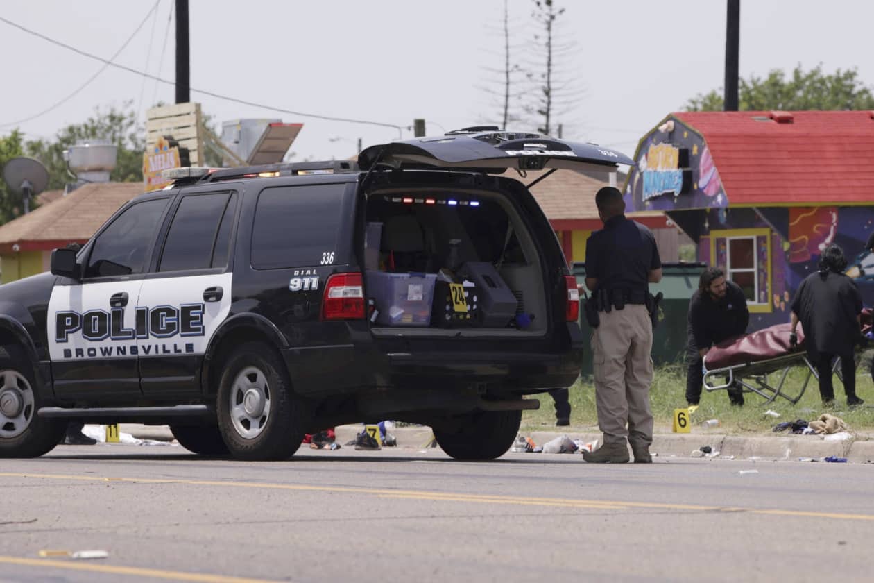 Driver plows SUV into crowd at Brownsville, Texas, bus stop near border; 8 dead - MarketWatch