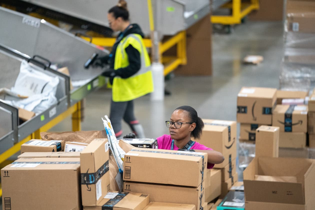 U.S. wholesale inventories hold steady in March - MarketWatch