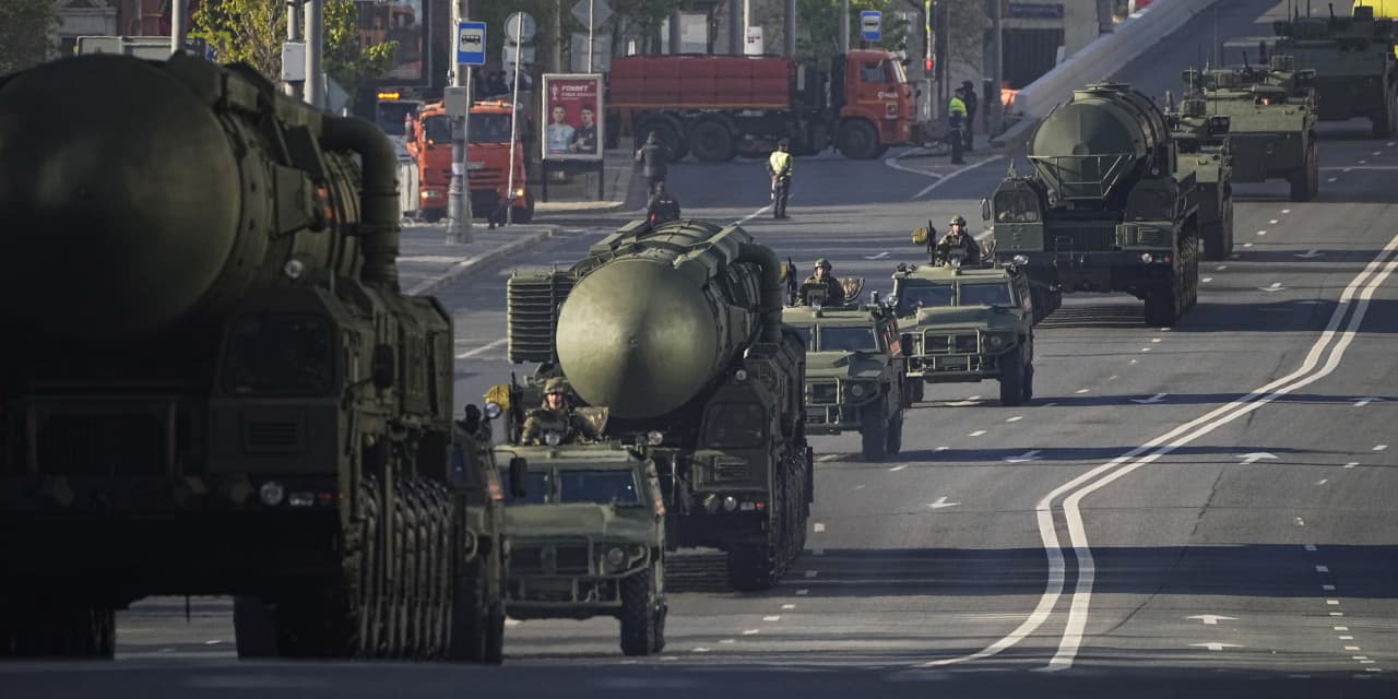 Here’s the entire tank battalion in Russia’s Victory Day parade ...
